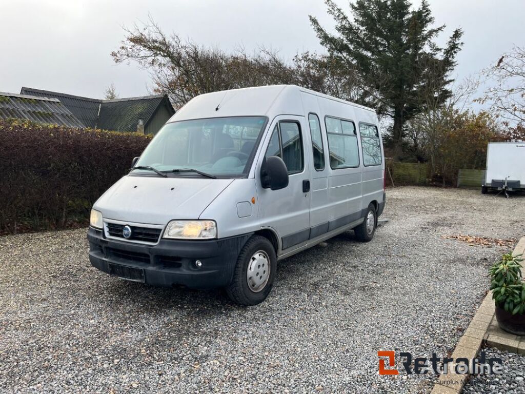 Prodaje se FIAT DUCATO 2.8 JTD putnički minibus na aukciji