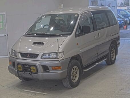 Mitsubishi DELICA SPACEGEAR putnički minibus