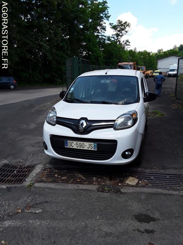 Prodaje se Renault KANGOO minivan na aukciji