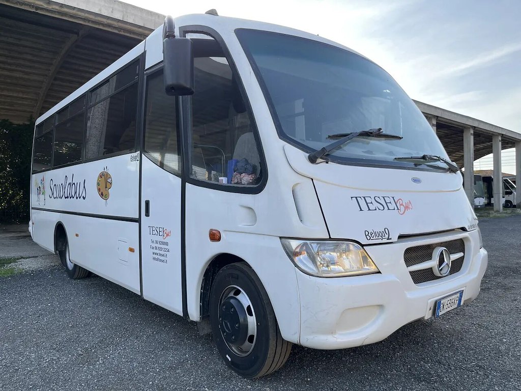 Prodaje se Mercedes-Benz Beluga školski autobus na aukciji