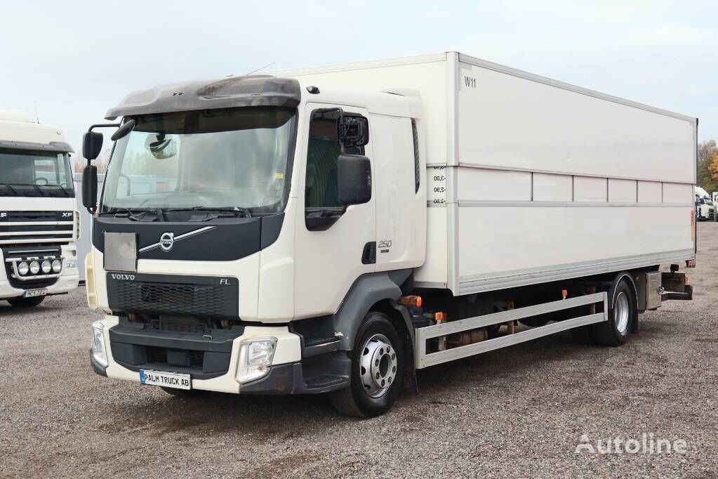 Volvo FL 4*2 Serie 6816 kamion furgon