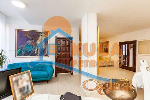Kuća kod Doma zdravlja, 400 m2, plac 321 m2
