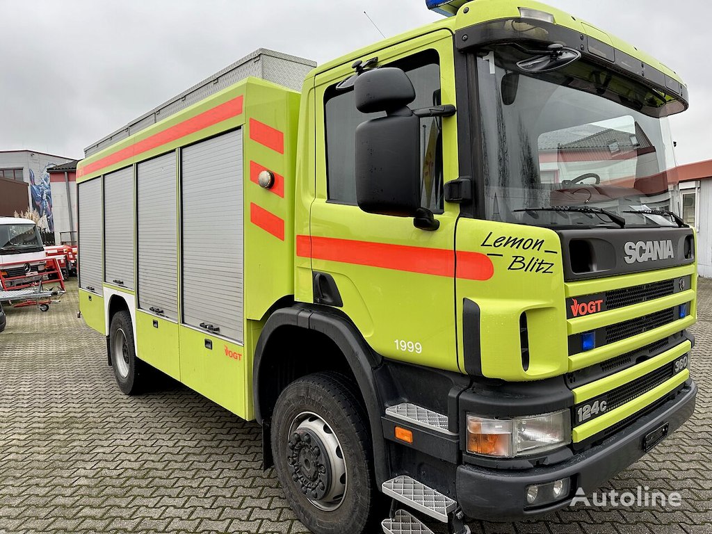 Scania P124CB 4x4 vatrogasno vozilo