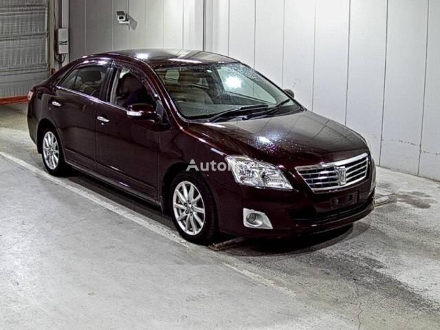 Toyota PREMIO sedan