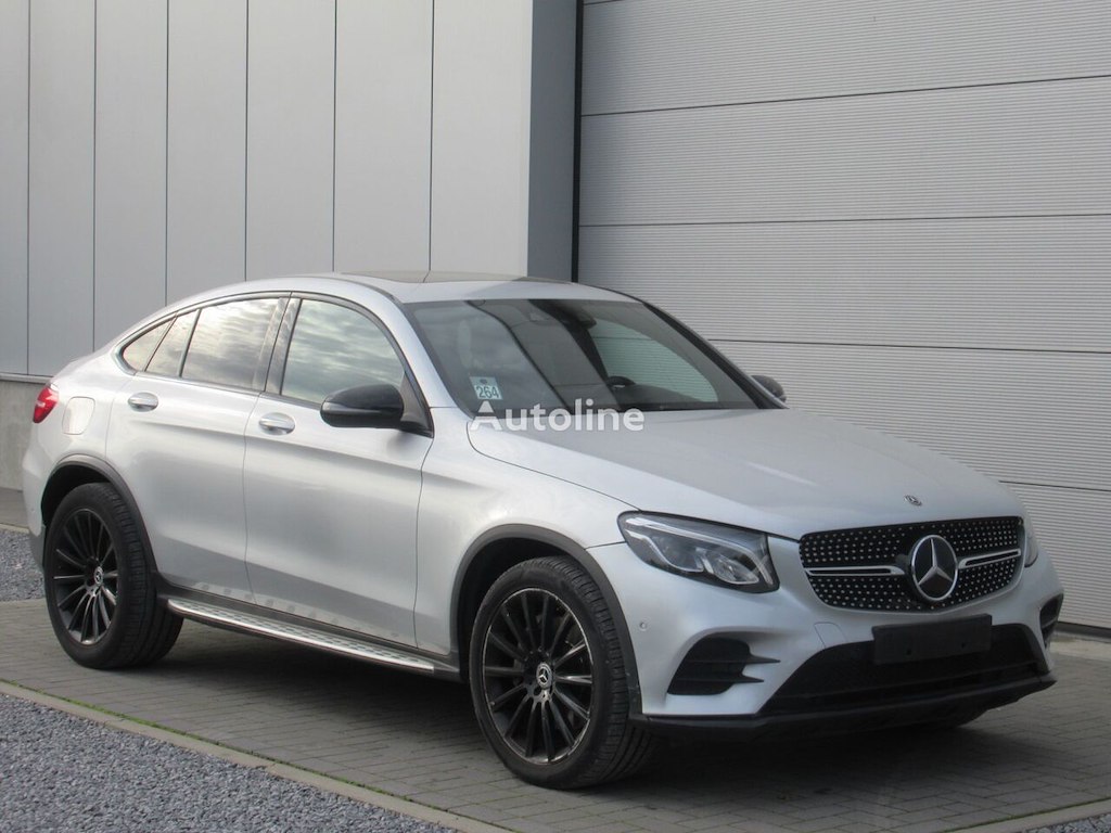 Mercedes-Benz GLC 250 AMG / 4MATIC / Sunroof / Leather / Heated Seats / Climat kupe