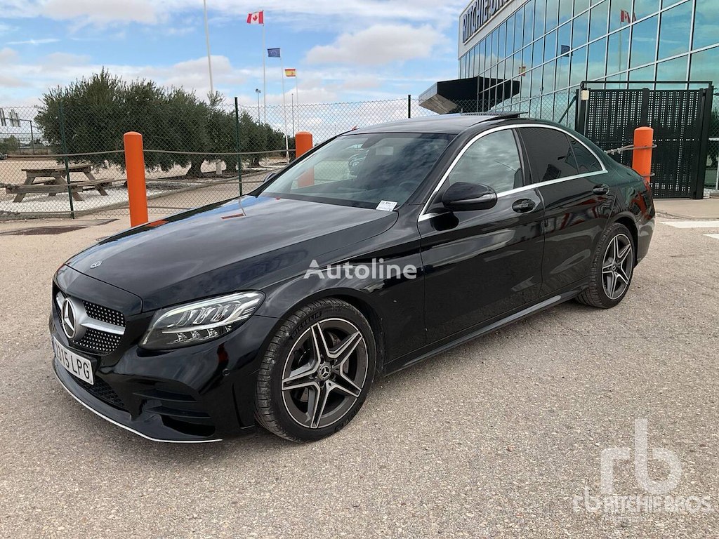 Prodaje se Mercedes-Benz C220D krosover na aukciji