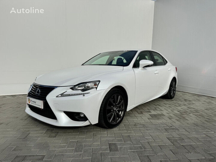 Lexus IS 300H 181 CP AUTOMAT HYBRID sedan