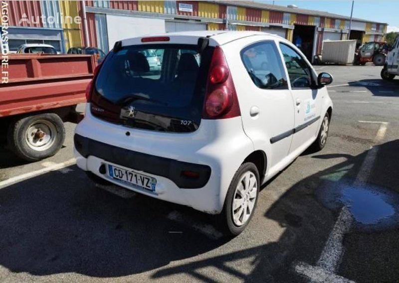 Prodaje se Peugeot 107 CD-171-VZ hečbek na aukciji