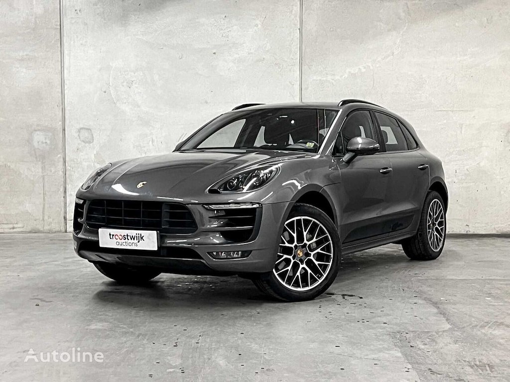 Prodaje se Porsche Macan krosover na aukciji