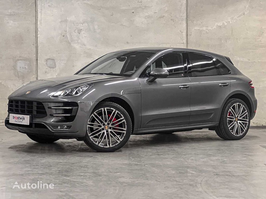 Prodaje se Porsche Macan krosover na aukciji