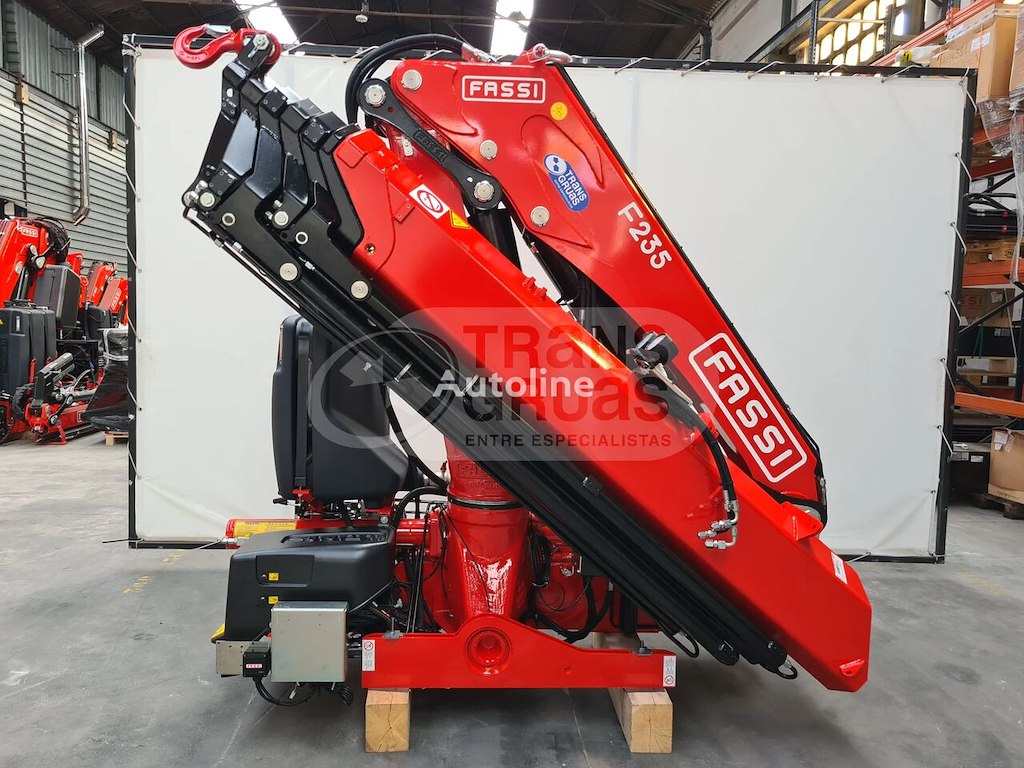 Nova Fassi F235A.2.26 autodizalica s kranom