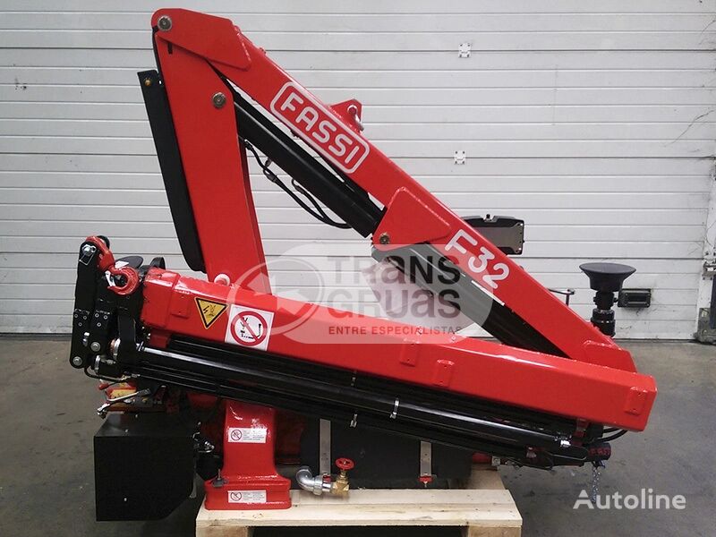 Nova Fassi F32A.0.23 active autodizalica s kranom