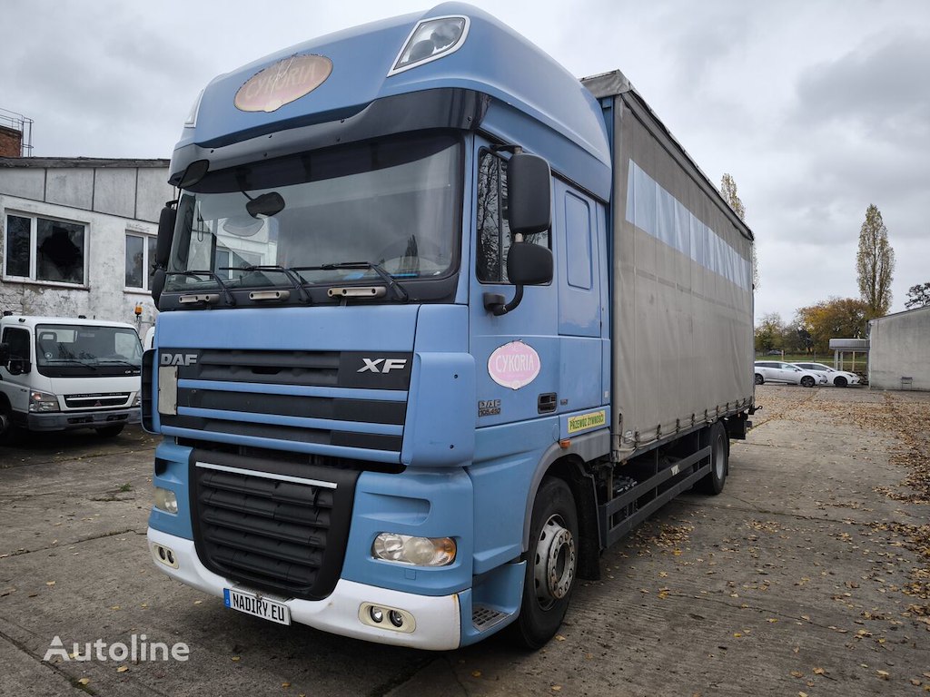 DAF XF105.410 kamion sa klizna zavesa cerada