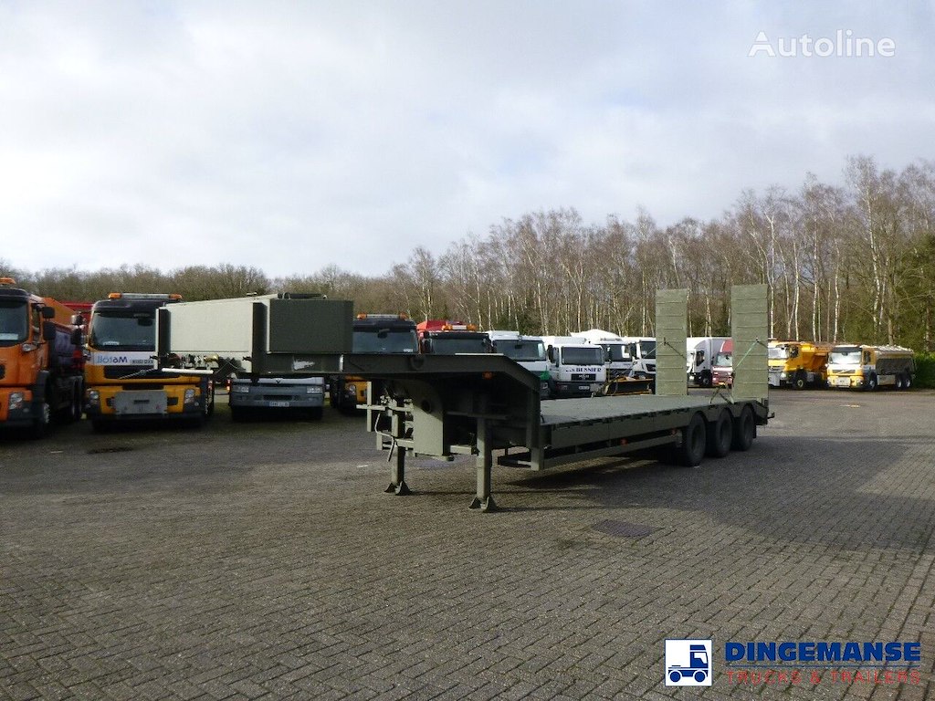 Broshuis 3-axle semi-lowbed trailer E-2130 / 73 t + ramps kamion platforma