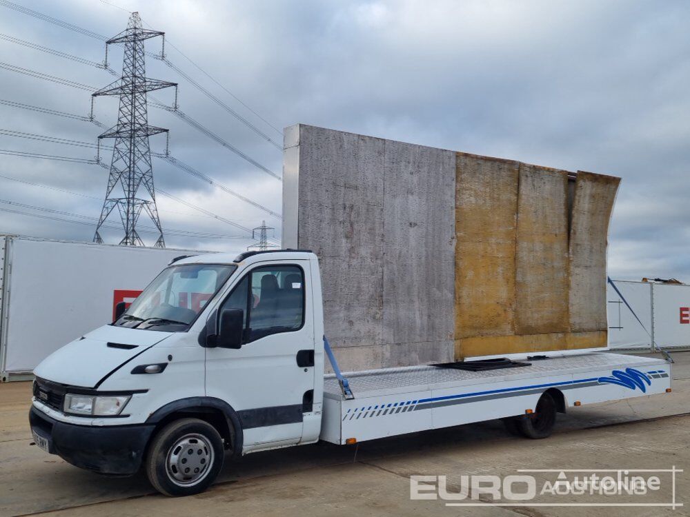 Prodaje se IVECO 35C12HPI kamion platforme na aukciji