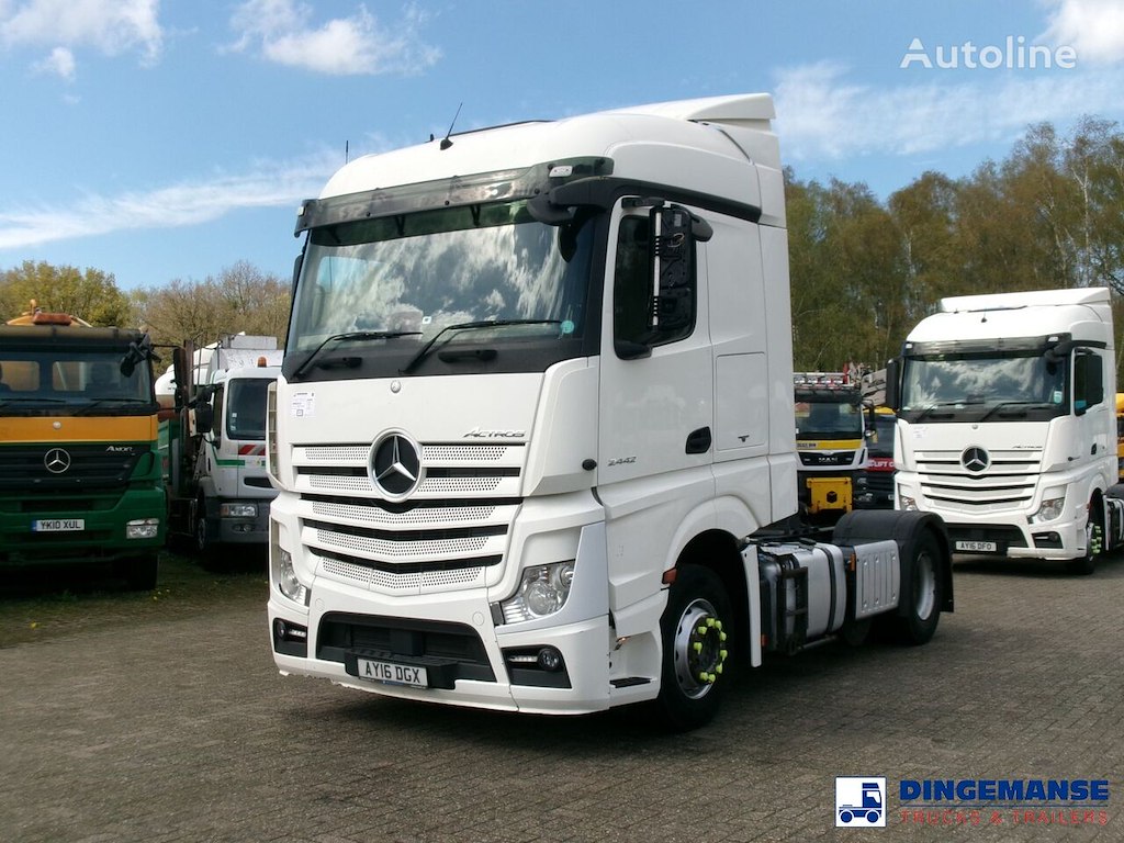 Mercedes-Benz Actros 2442 6x2 RHD tegljač