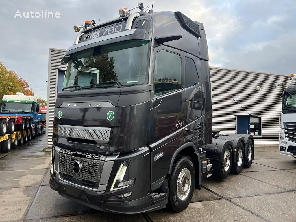 Novi Volvo FH 16 780 8x4/4 tegljač