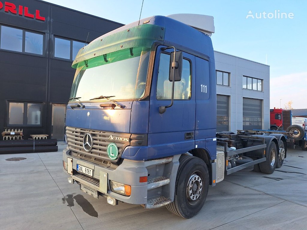 Prodaje se MB ACTROS 2540 L 6X2 kamion šasija na aukciji