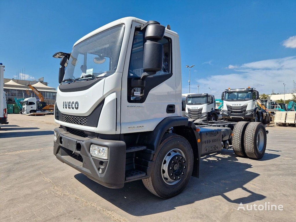 Novi IVECO 180 E kamion šasija