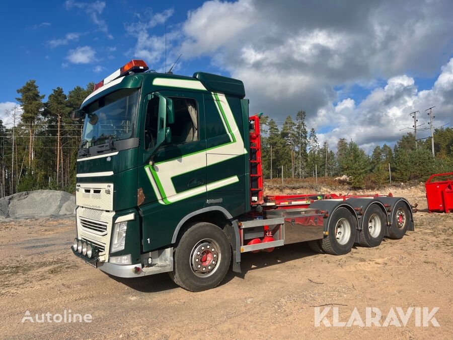 Prodaje se Volvo FH 8*4 rol kiper sa kukom na aukciji