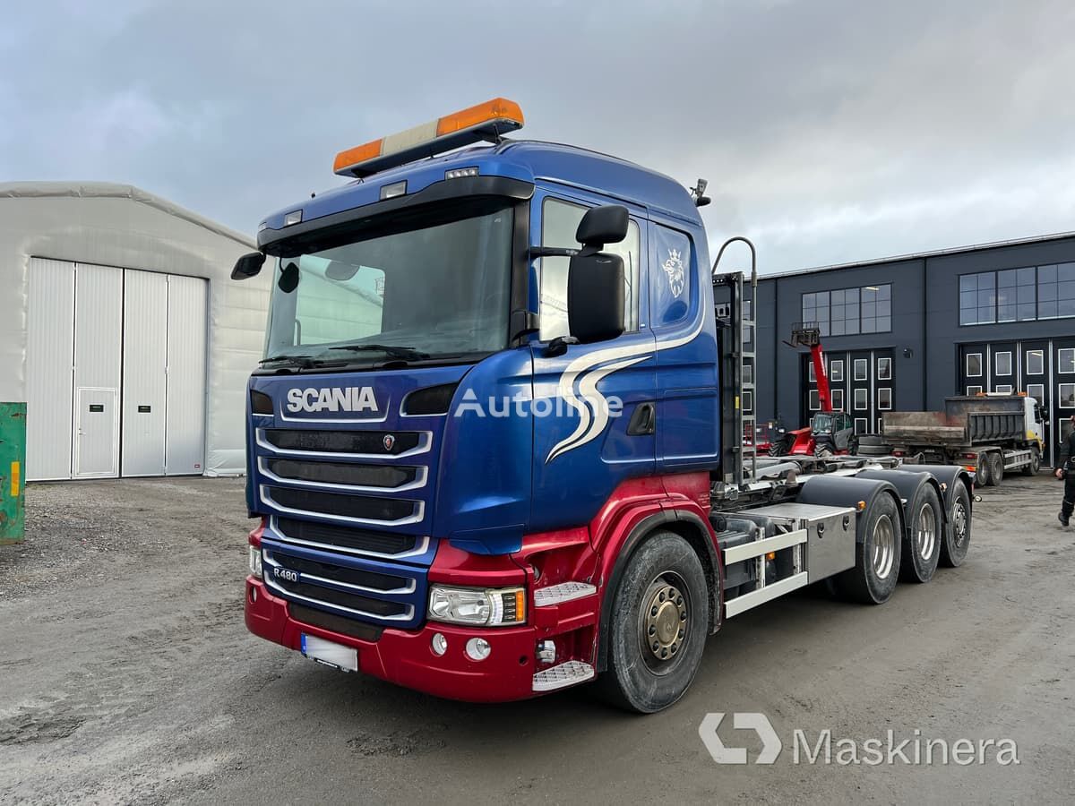 Prodaje se Scania R480 rol kiper sa kukom na aukciji