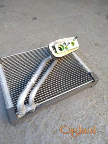 Fiat 500l hladnjak klime u kabini