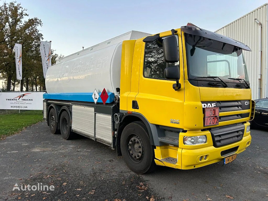 DAF CF 75 250 Pk 6x2x4 met 22.000 liter 4 compartimenten autocisterna