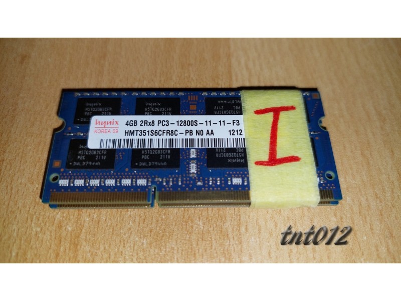 == 2 x 4Gb DDR3 RAM memorija za laptop ==