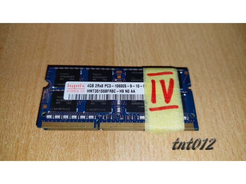 == 2 x 4Gb DDR3 RAM memorija za laptop ==