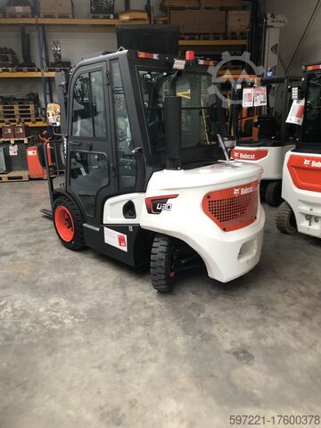 Kamiona
Bobcat D30NXS