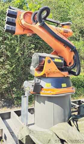 Robot
Kuka KR210-2 2000