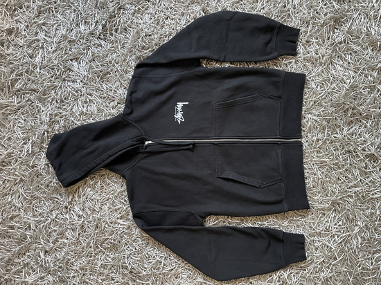 Stussy zip up duks sa back printom