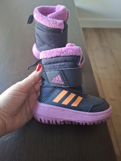 Adidas cizmice za devojcice broj 20