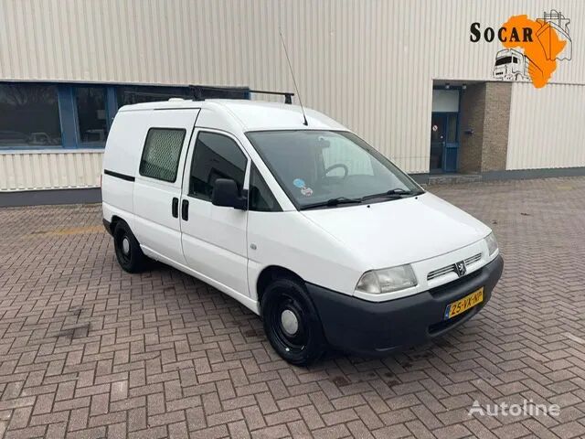 Peugeot Expert 220C Petrol engine Manual gear minibus furgon