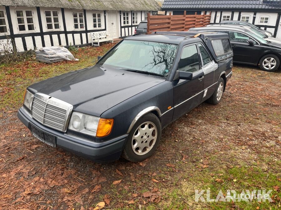 Prodaje se Mercedes-Benz 300 TD pick-up laki furgon na aukciji