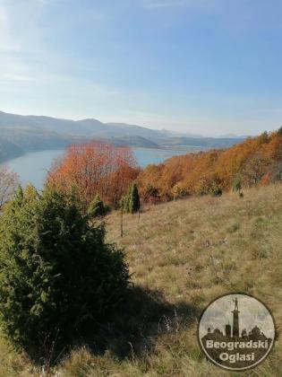 Prodaje se zemljiste 1ha i 27a površine, Buradja, Kokin brod