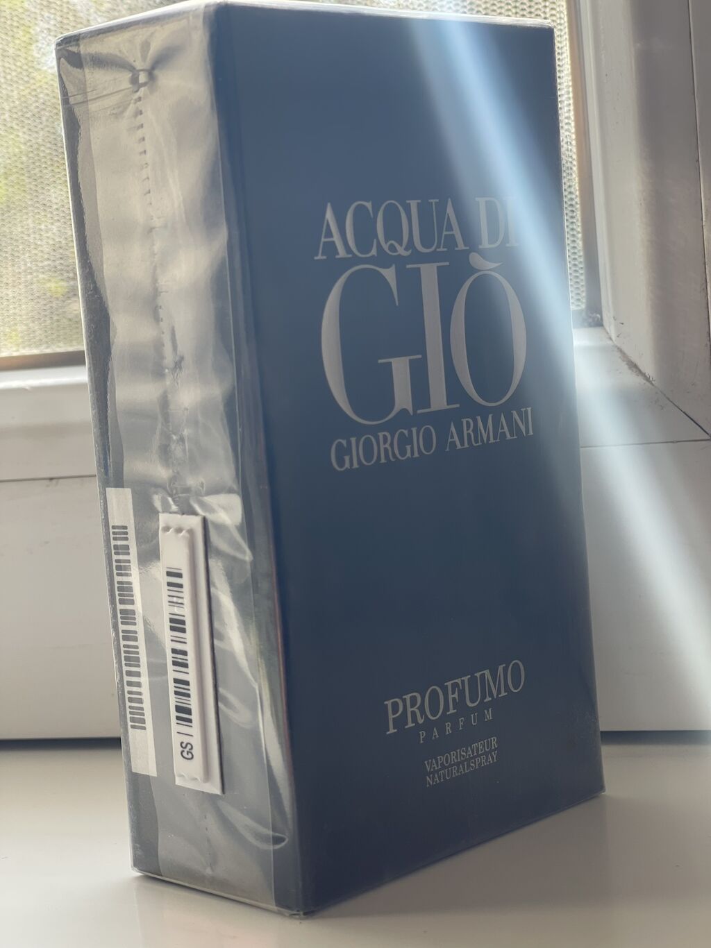 Parfem Acqua di Gio -35e Acqua di Gio odiše prirodnom i autentičnom