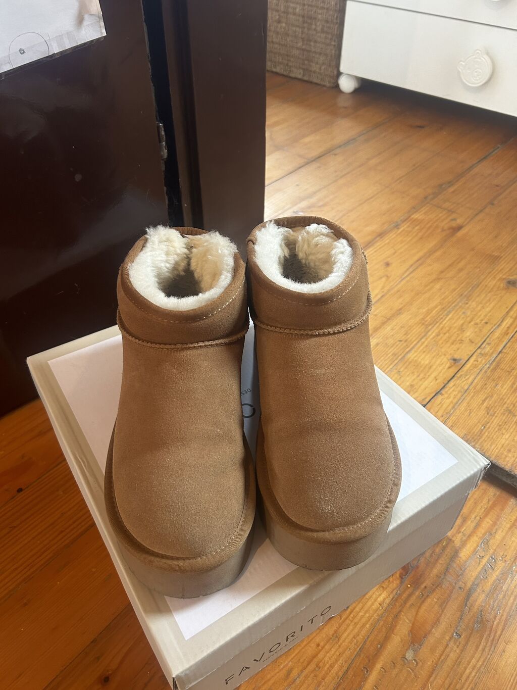 Ugg mini čizme, bоја - Bež, 40