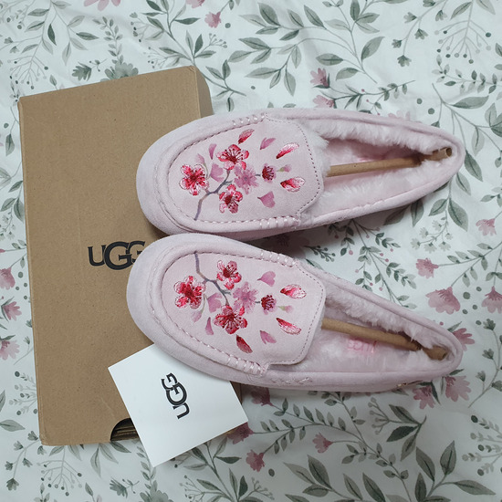 UGG Ansley Mokasine 37 %%12000