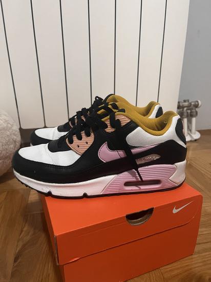 Patike zenske Nike 90