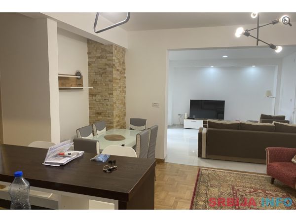 Trosoban Apartman Fabulous Beograd Vozdovac