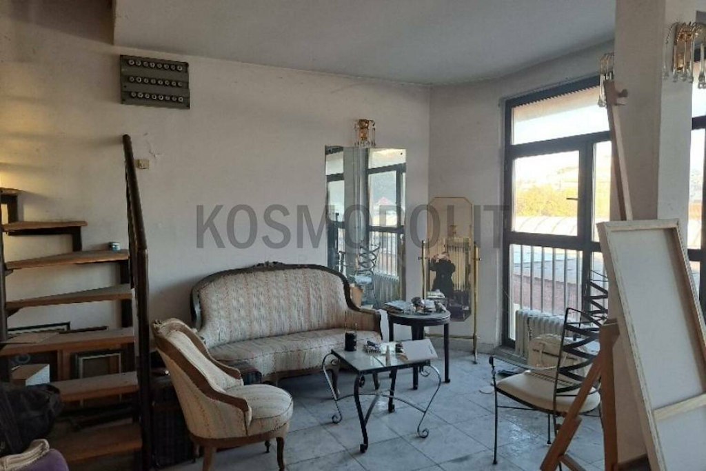 Voždovac, Medaković 3, Braće Srnić , Lokal, 64m2, 600 EUR