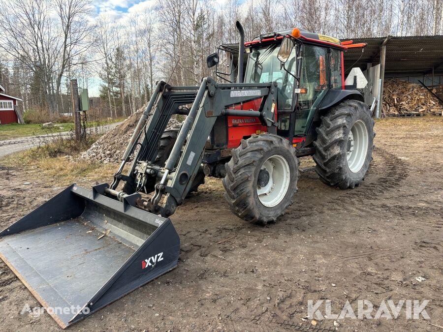 Prodaje se Valtra 800 traktor točkaš na aukciji