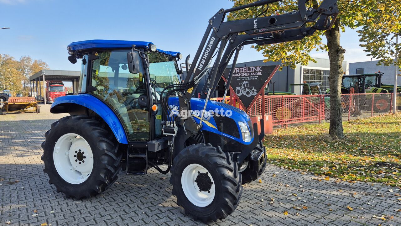 New Holland TD5.65 met Frontlader traktor točkaš