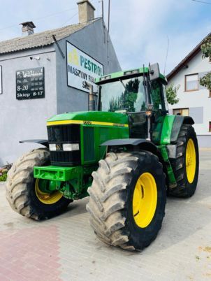 John Deere 7710 traktor točkaš