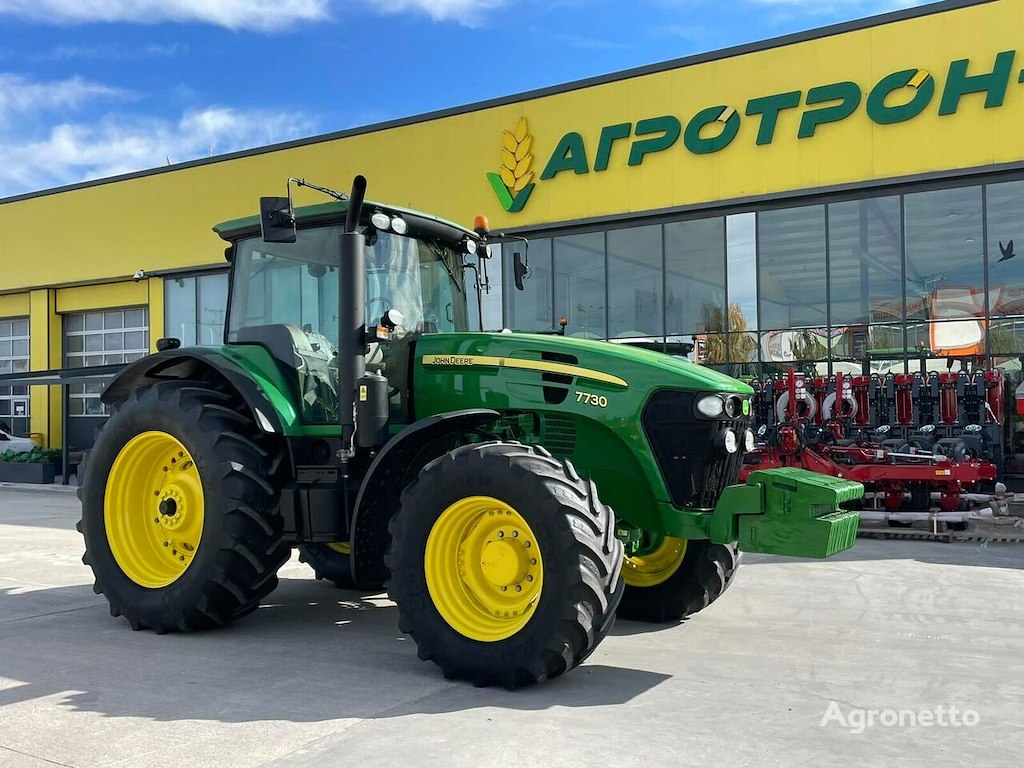 John Deere 7730 traktor točkaš