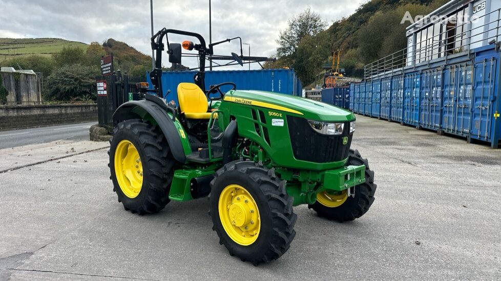 Prodaje se John Deere 5050E traktor točkaš na aukciji