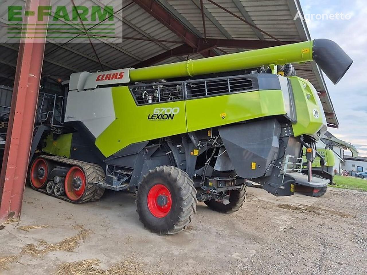 Claas lexion 6700 tt v-kanal allrad kombajn za žito