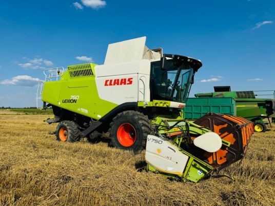 Claas LEXION 750 APS HYBRID kombajn za žito