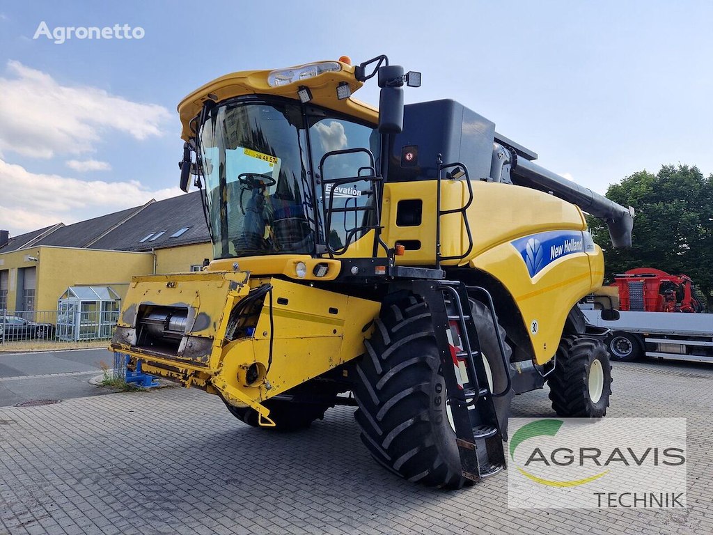 New Holland CR 9070 Elevation kombajn za žito